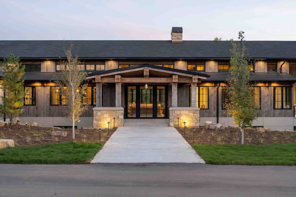 A modern mountain dream house in Minnesota in harmony with nature