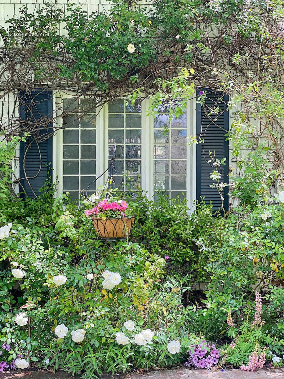 40 Dreamy Small Garden Bed Ideas to Inspire Your Outdoor Makeover
