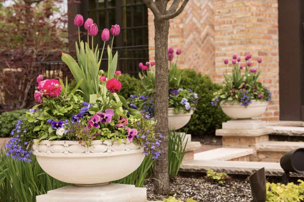40 Dreamy Small Garden Bed Ideas to Inspire Your Outdoor Makeover