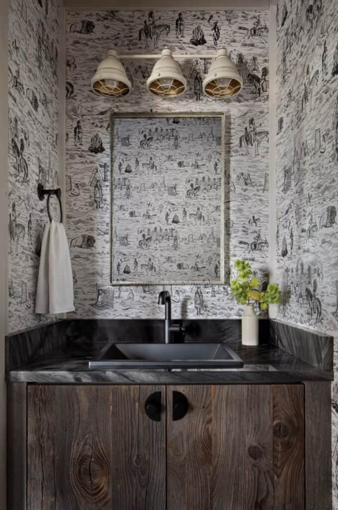 A modern mountain barn house in Montana with stunning rustic details