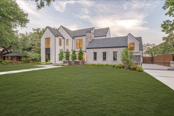 Tour this stunning Texas home that blends timeless elegance with modern ...