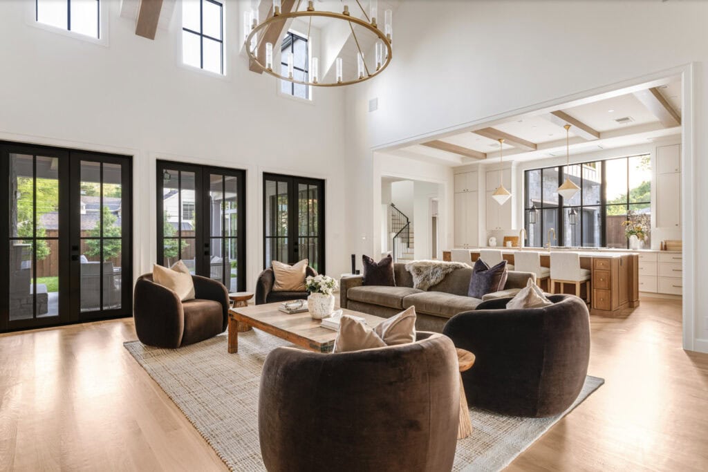 Tour this stunning Texas home that blends timeless elegance with modern ...