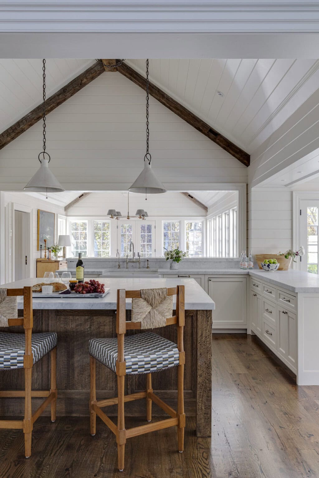 A cape style home on Martha’s Vineyard with warm and inviting interiors
