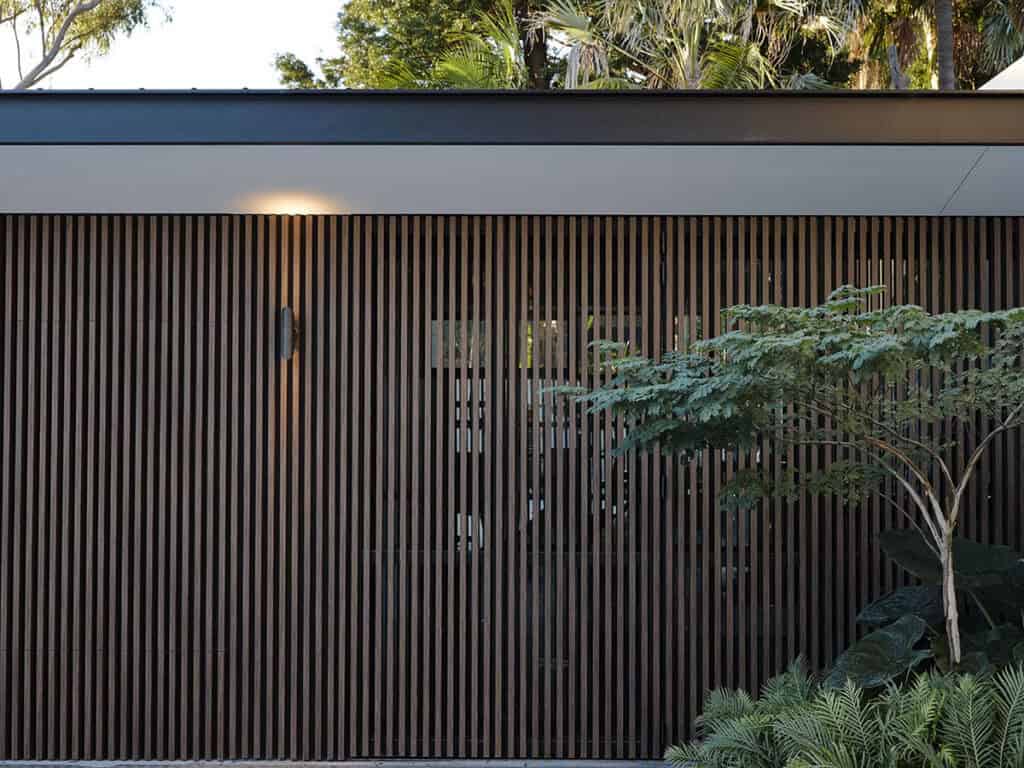 Step into a spectacular Australian house with a calm and contemporary vibe