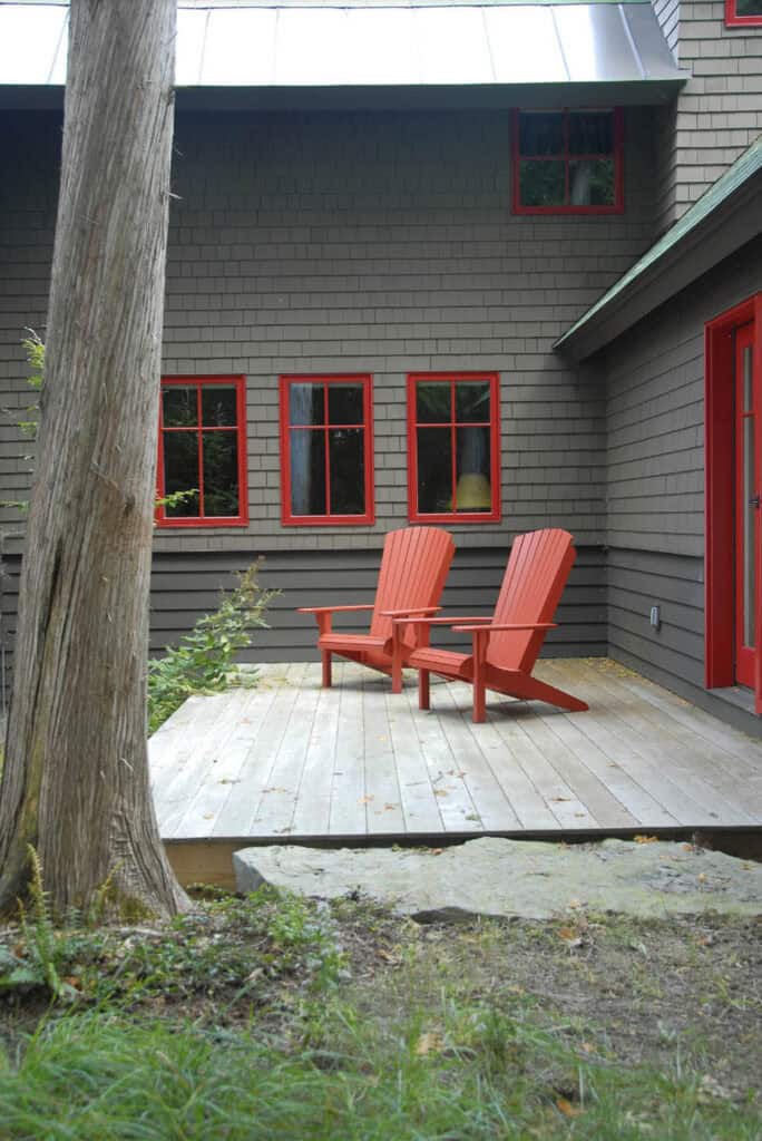 25 Stunning Small Back Deck Ideas For A Backyard Makeover