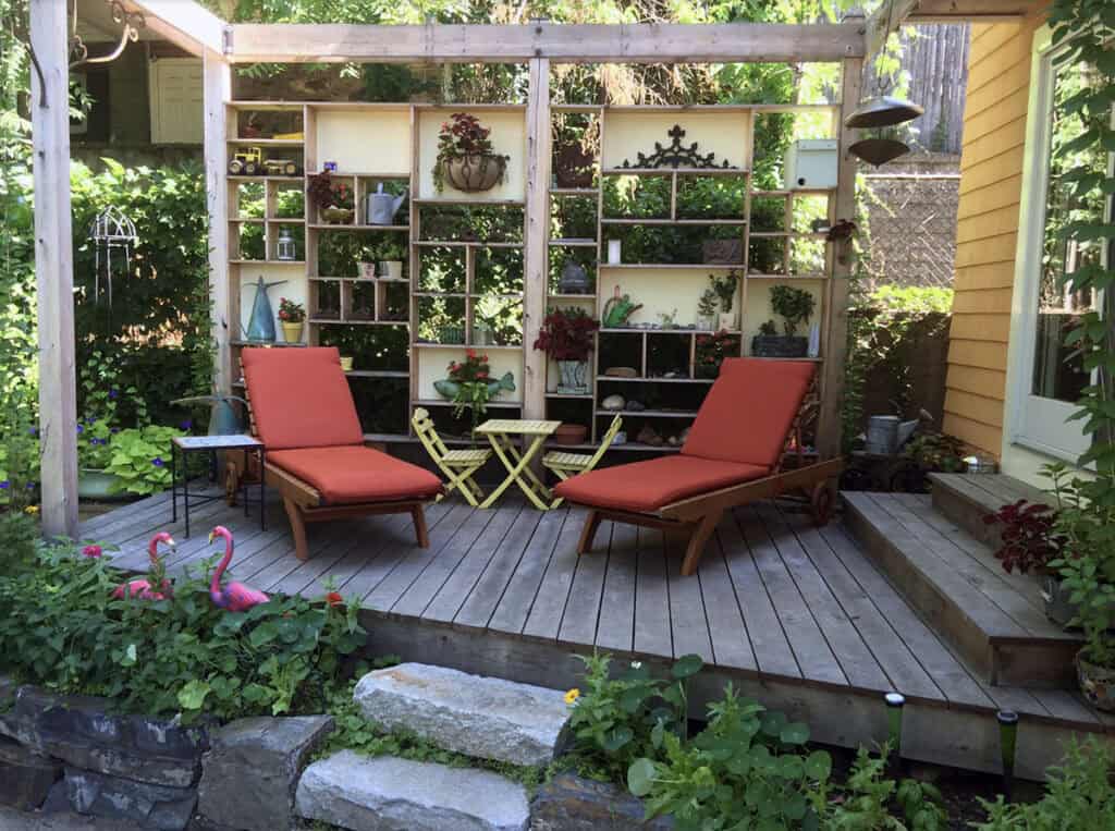 25 Stunning Small Back Deck Ideas For A Backyard Makeover