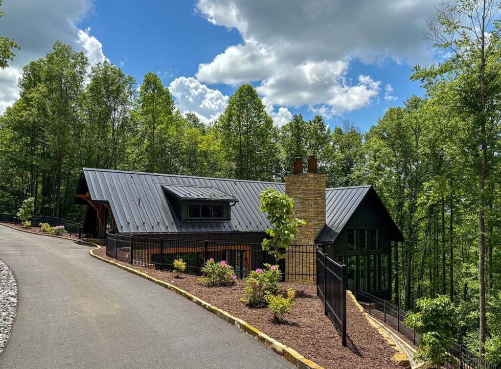 See this impressive mountain cottage in North Carolina’s Blue Ridge ...