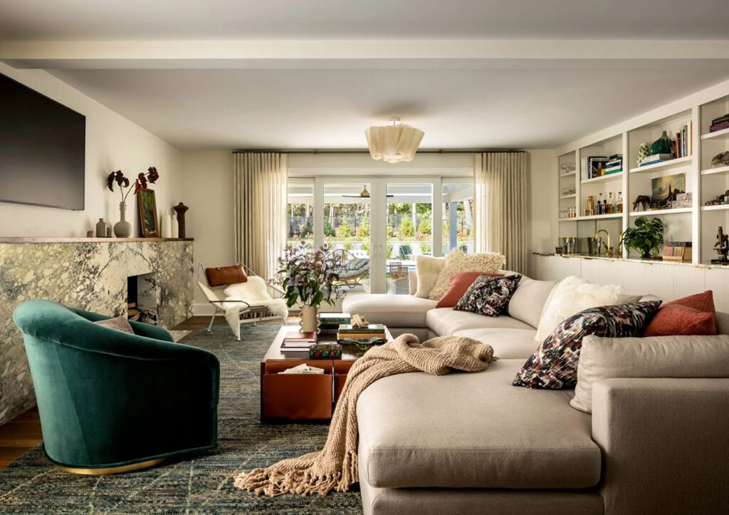 1970s Colonial-style farmhouse home in New Jersey gets a fresh new look