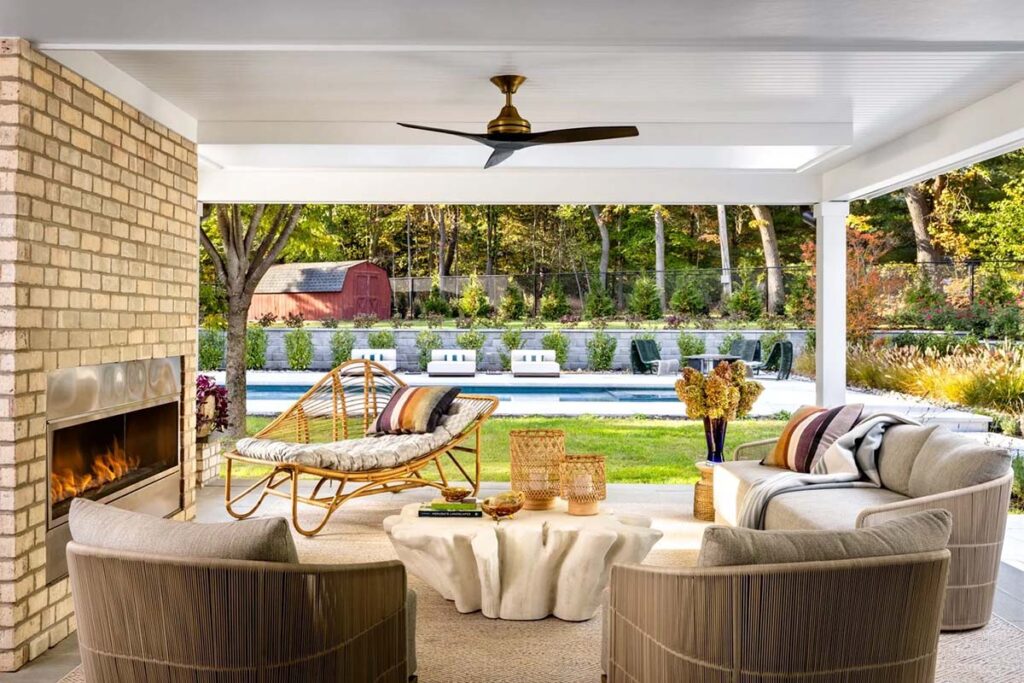 1970s Colonial-style farmhouse home in New Jersey gets a fresh new look