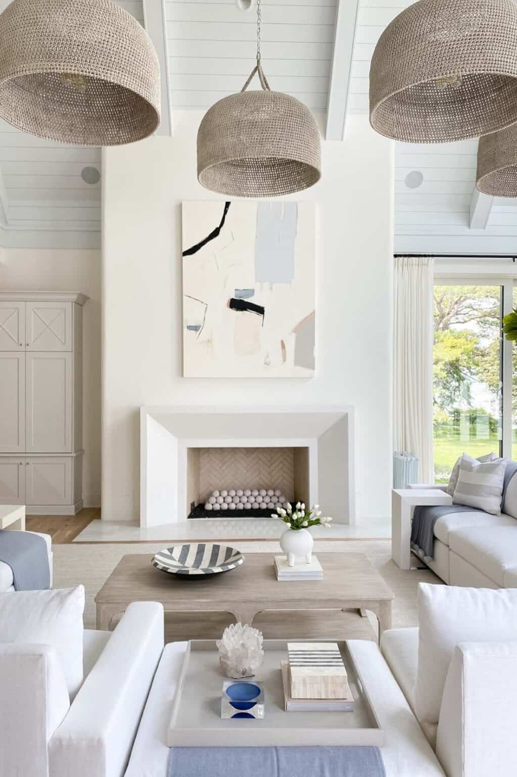 A lakeside dream house with breathtaking views of Lake Geneva, Wisconsin