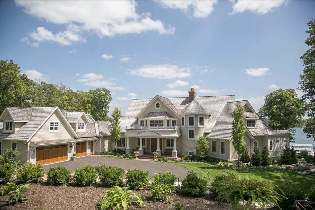 Lakefront dream house for empty nesters on the scenic shores of Lake Geneva