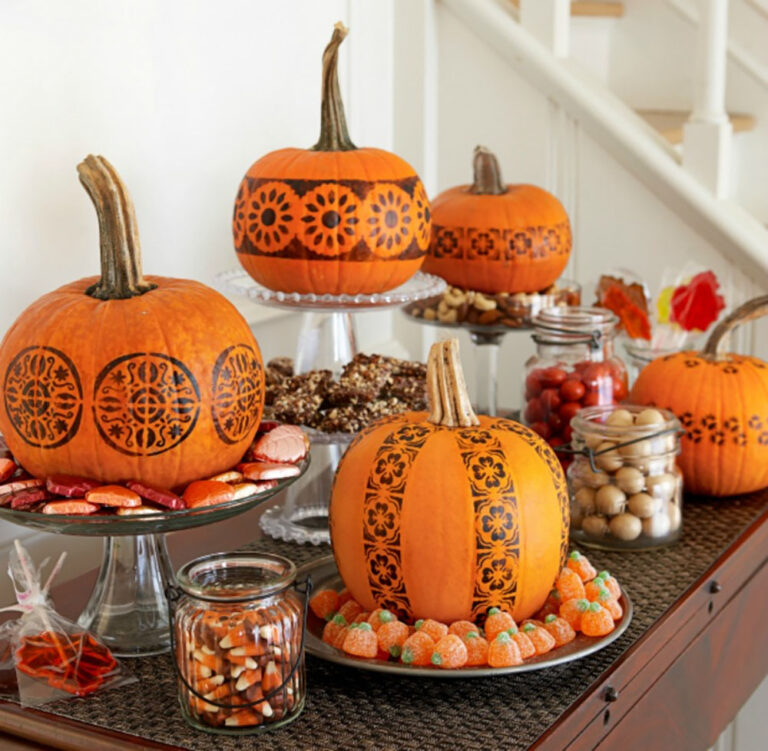 29 Unique Last-Minute Pumpkin Decorating Ideas You'll Love