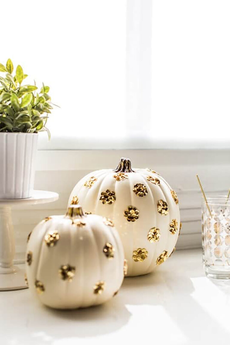 29 Unique Last-Minute Pumpkin Decorating Ideas You'll Love