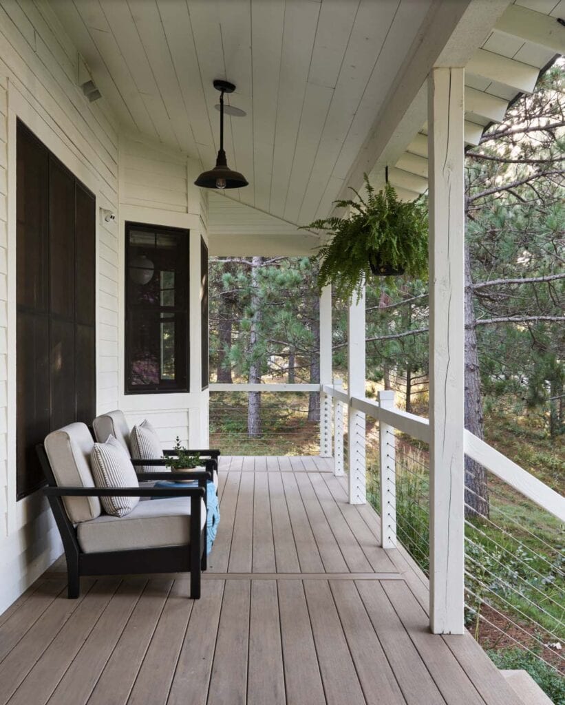 A Minnesota cabin designed for empty nesters has serene Clamshell Lake ...