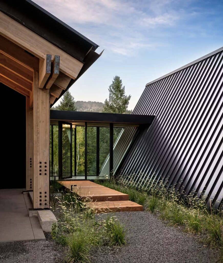 A blissful modern alpine cabin cradled in the Colorado Rocky Mountains