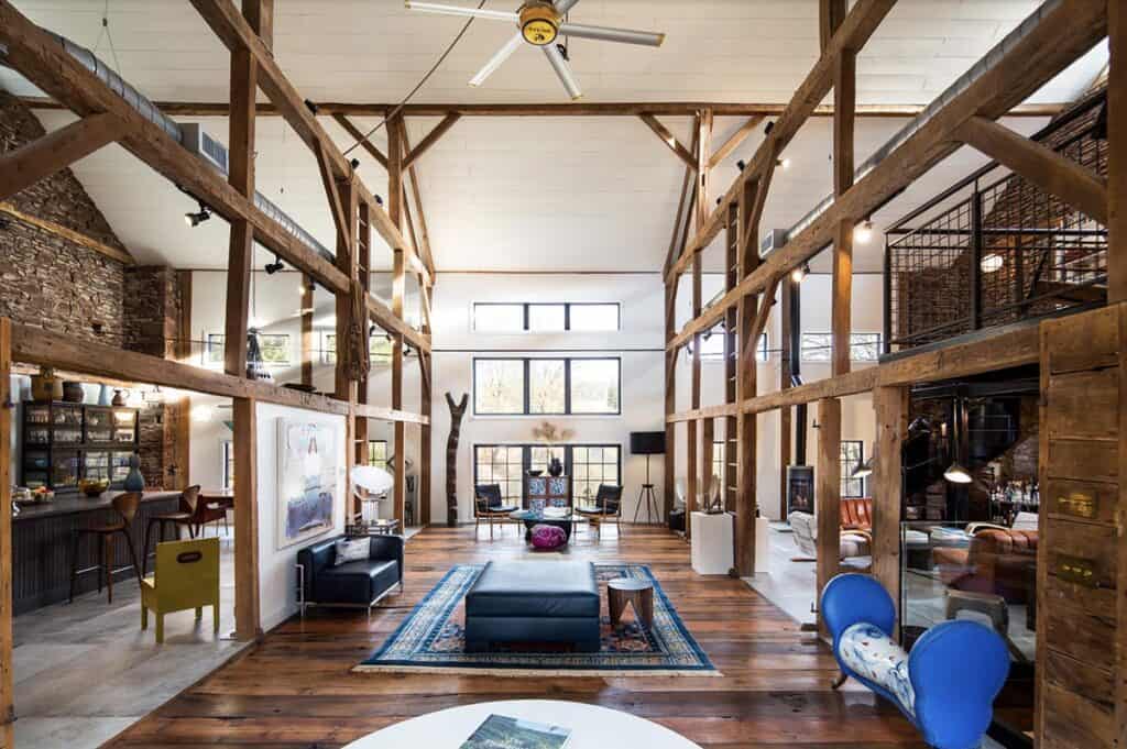 1800s Pennsylvania bank barn gets converted into gorgeous modern home