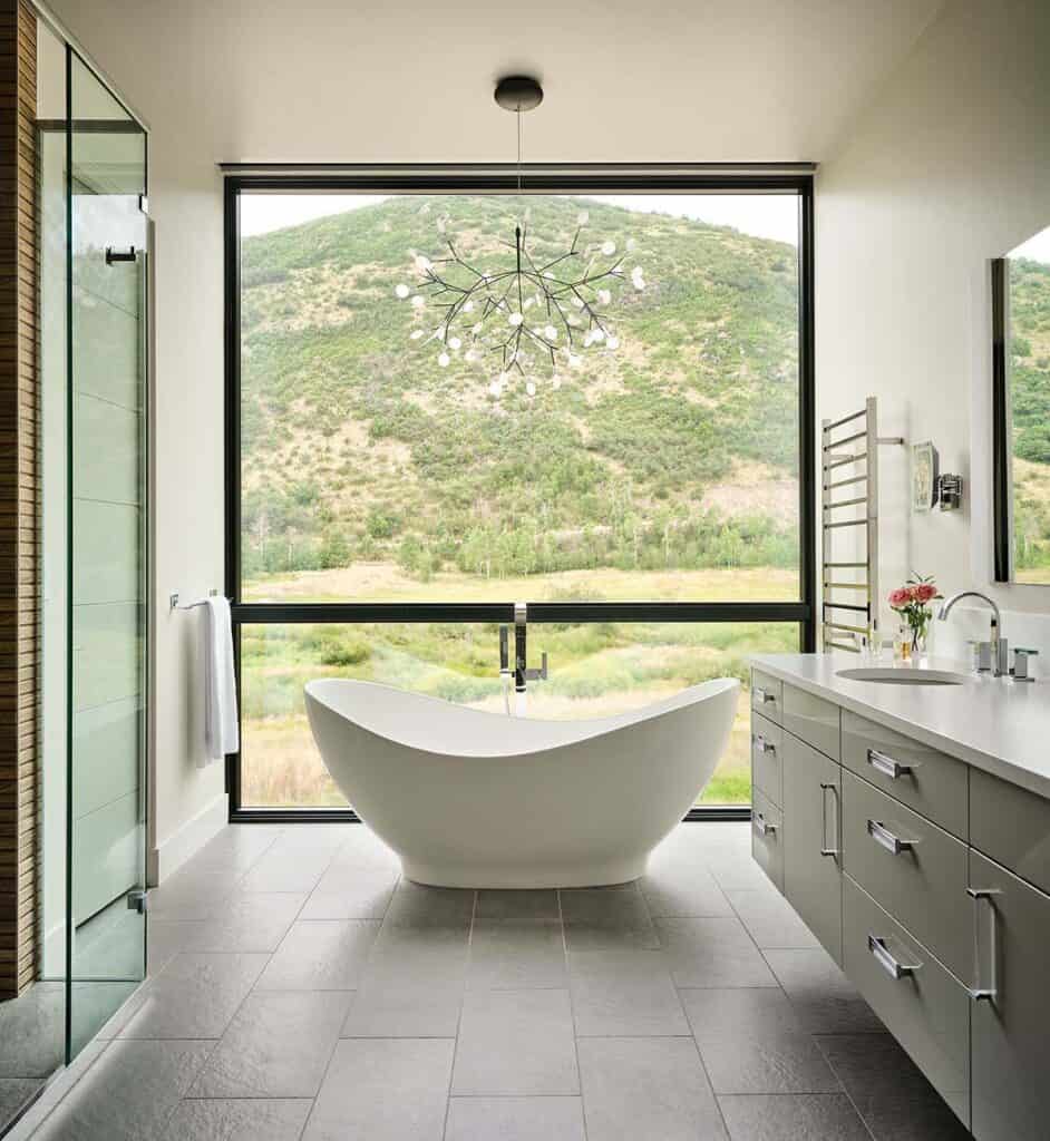 Step into this nature-inspired house in the breathtaking Colorado mountains