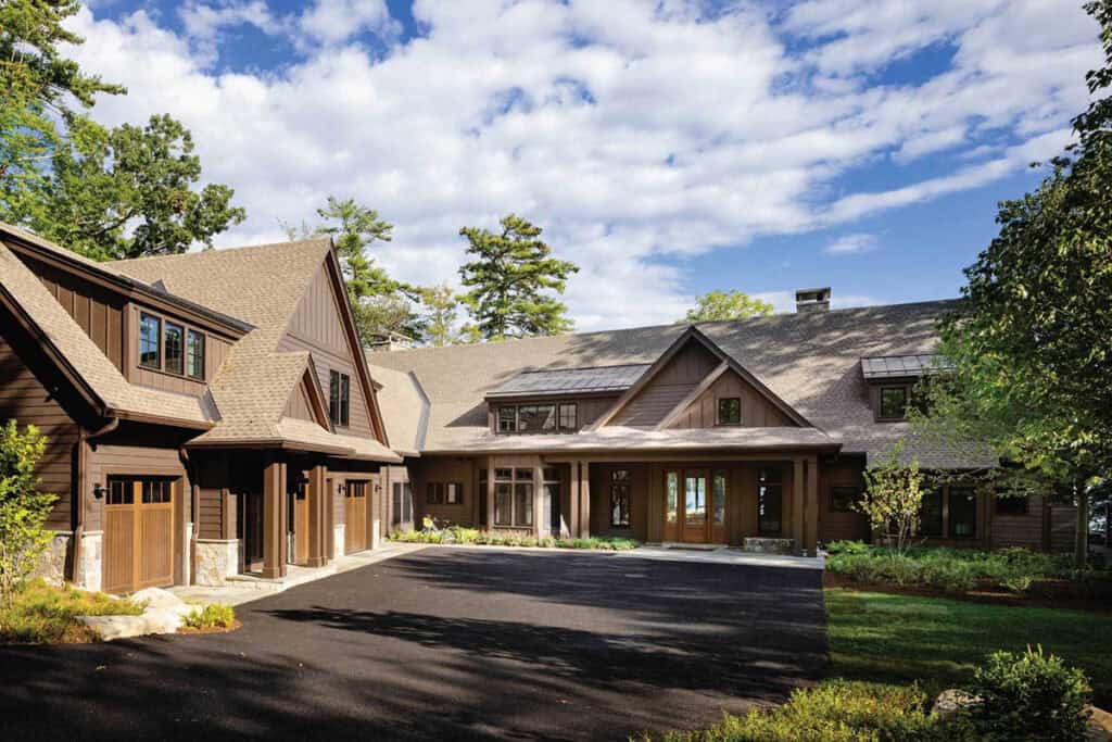 A New Hampshire lake house on the peaceful shores of Lake Winnipesaukee