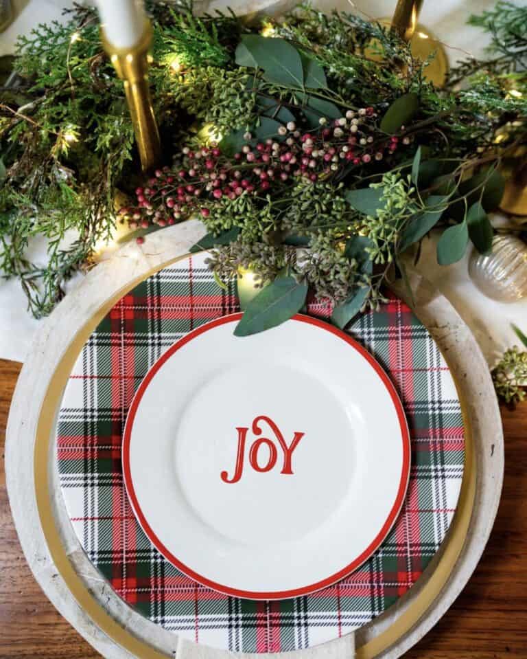 23 Festive Christmas Table Decorating Ideas For A Fabulous Holiday Party