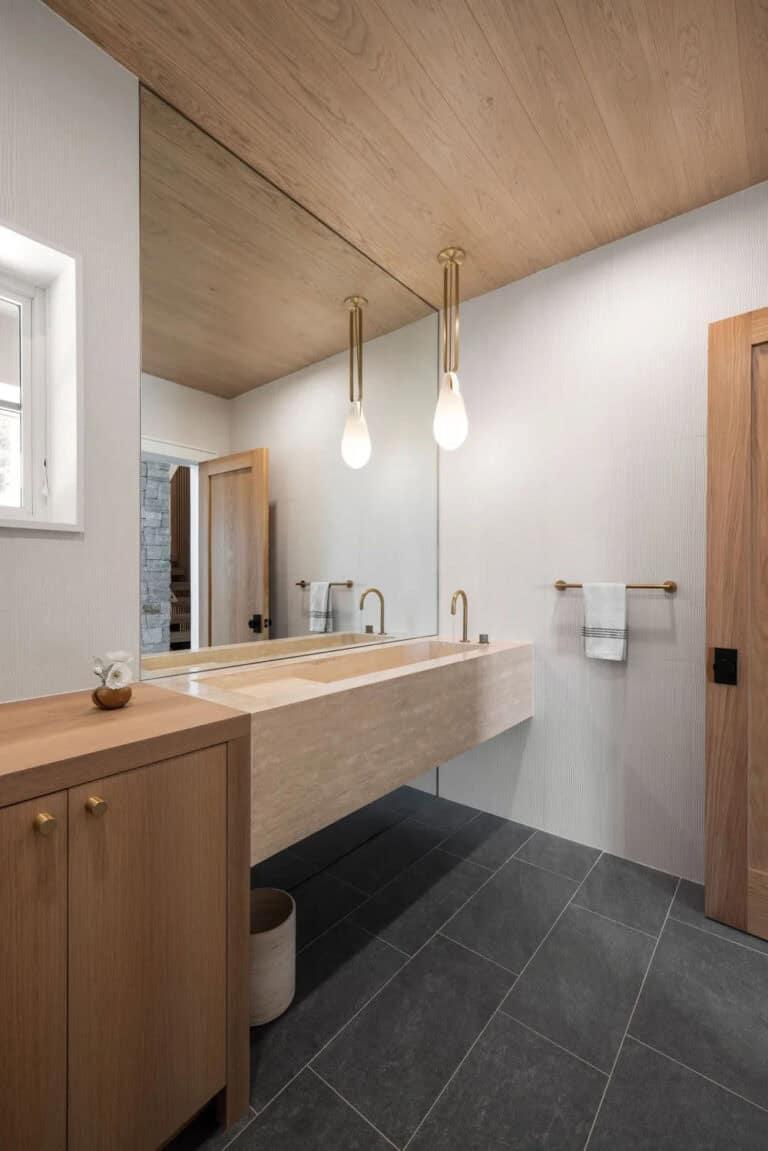 A peek inside this luxury dream home in Vermont’s Green Mountains