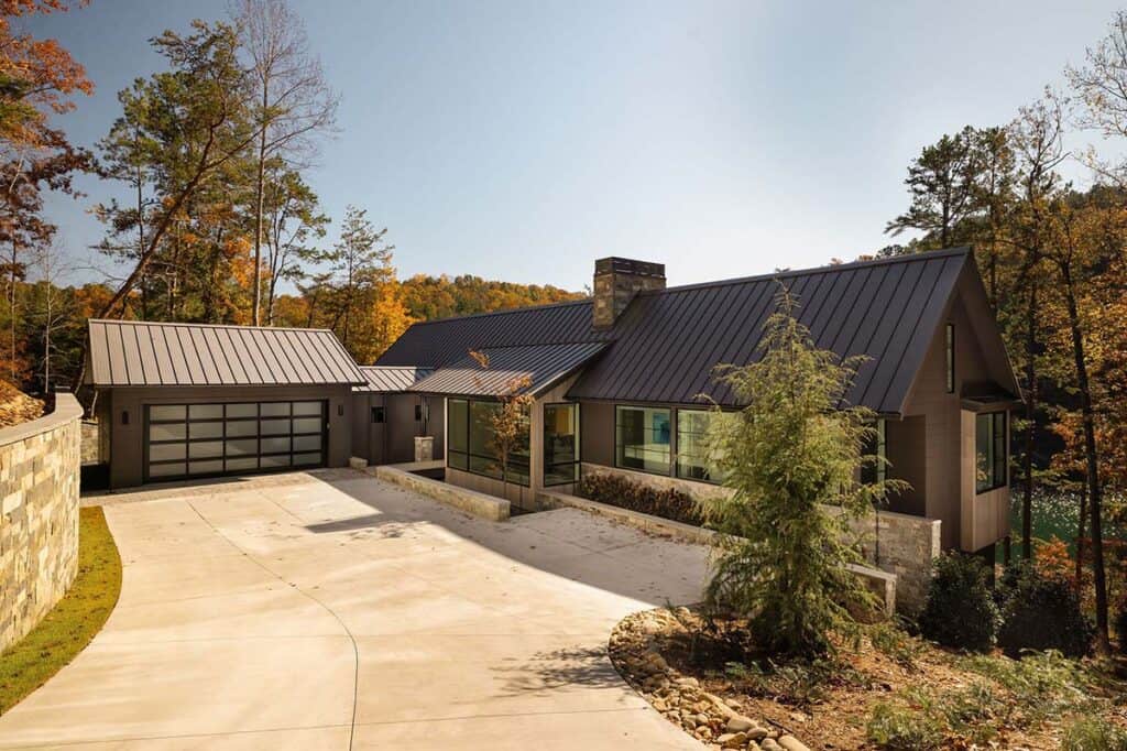 South Carolina lake house offers tranquil escape on the shores of Lake ...