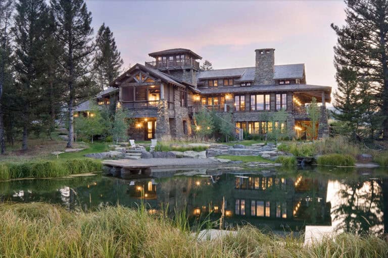 Montana dream home with tranquil views of the Gallatin Mountain Range