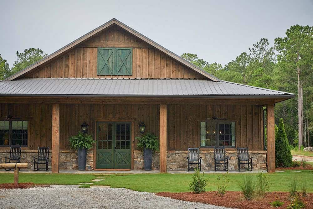 Step inside this rustic modern Georgia barn house in the idyllic ...
