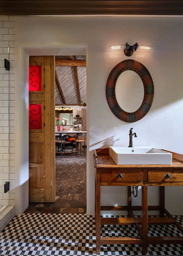 Historic log cabin barns get transformed into a charming Santa Fe home