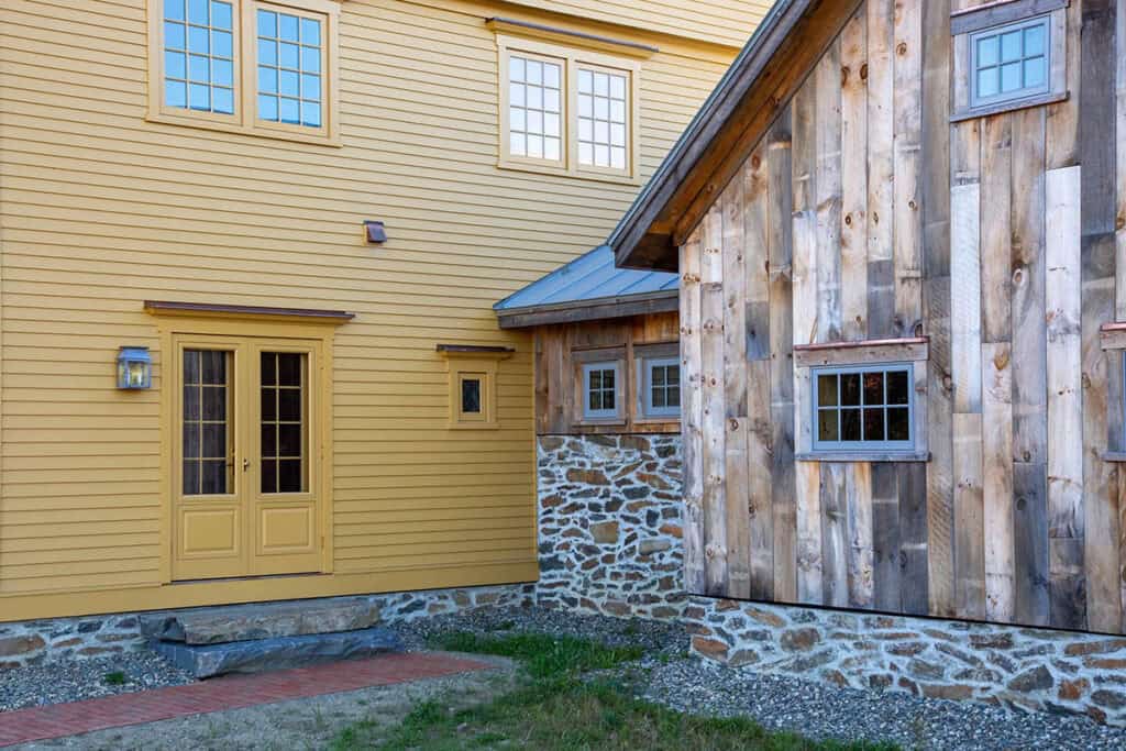 A rustic Colonial homestead in Vermont inspired by New England farmsteads