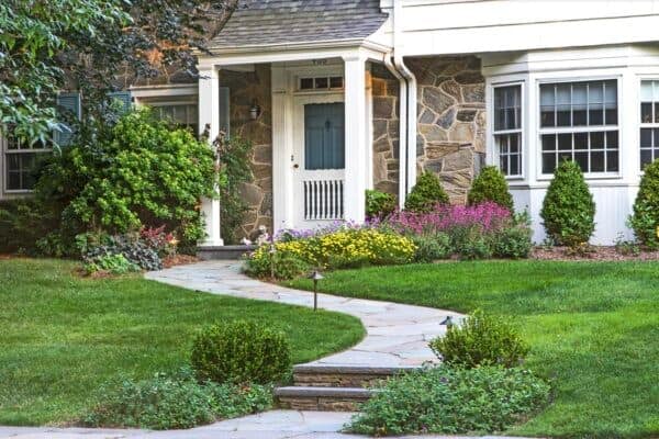 21 Genius Small Front Garden Ideas That Make a Big First Impression